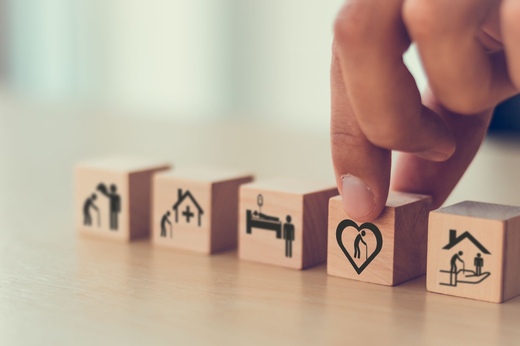 Top 5 Benefits of Aging In Place | SeniorResource