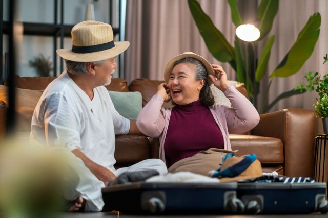 10 Thrifty Travel Hacks for Retirees | SeniorResource