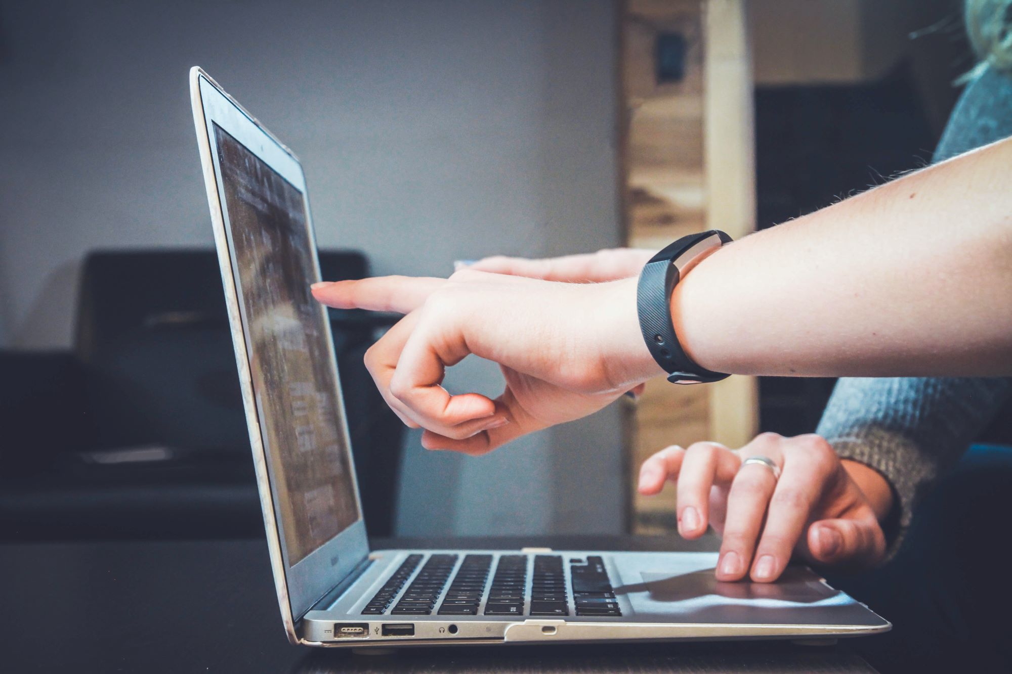A Comprehensive Guide to Free Internet for Seniors in 2024 | SeniorResource